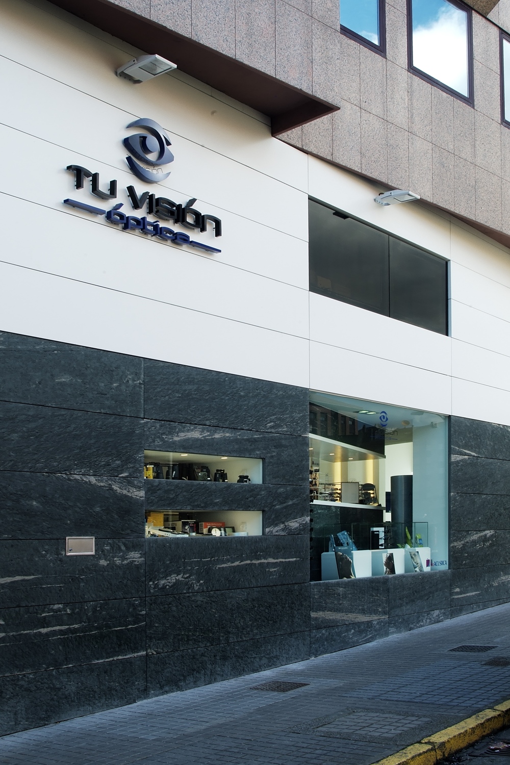 Óptica Tu Visión en Ponferrada - Iván Cotado