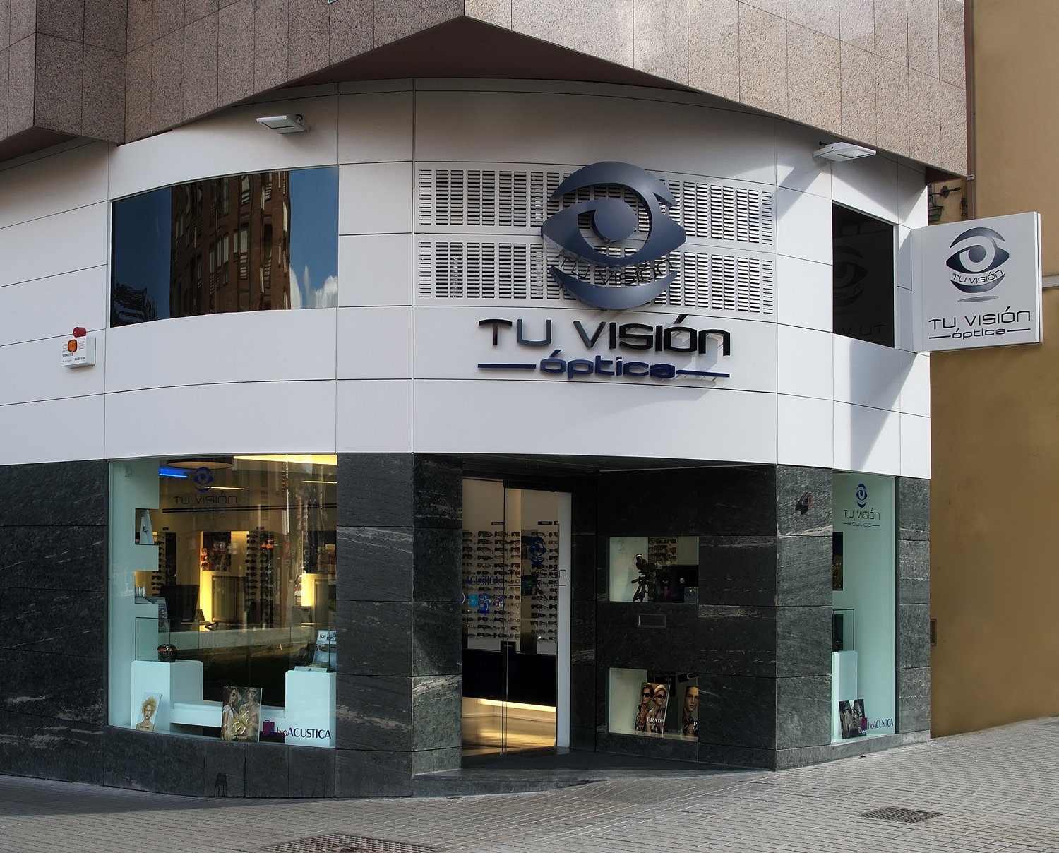 Óptica Tu Visión en Ponferrada - Iván Cotado